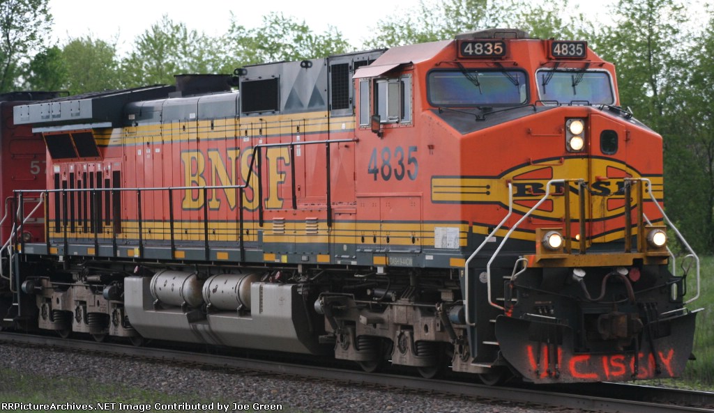 BNSF 4835
